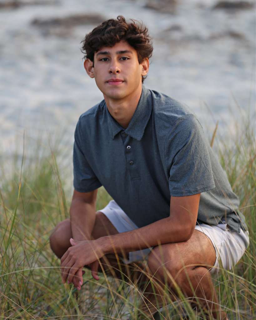 BankNewport awards $1,000 financial education scholarships to four ...