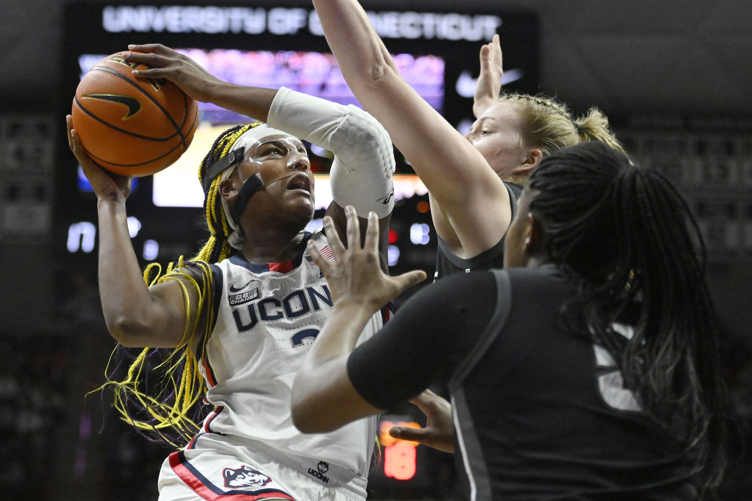 UConn opens Big East play with 98-53 victory over Providence - What's ...