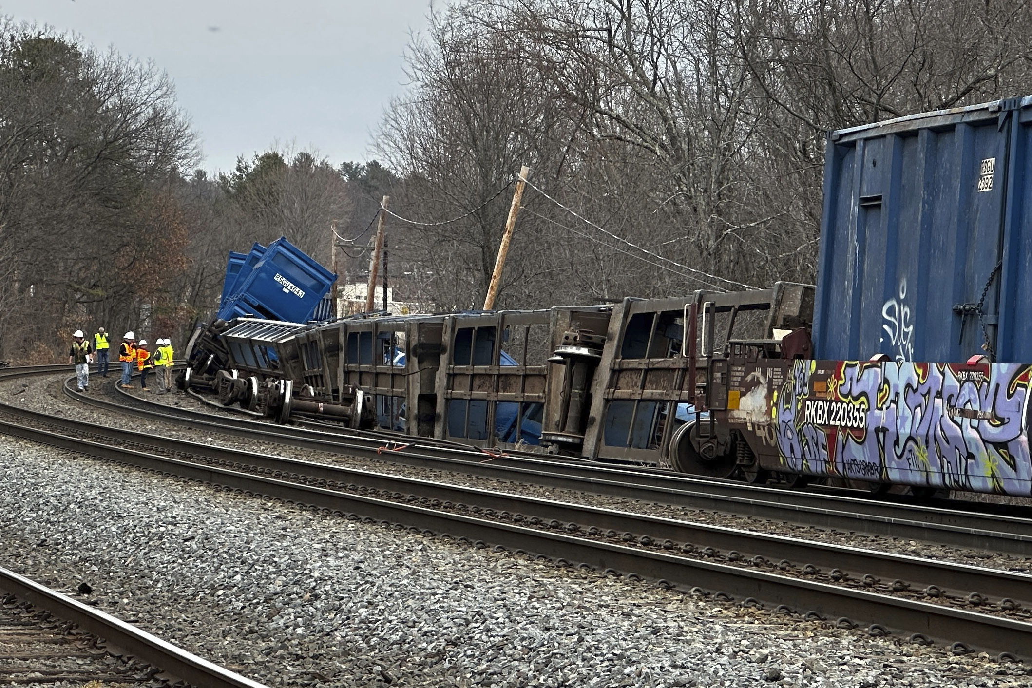 Massachusetts train derails, no hazardous cargo reported - What's Up Newp