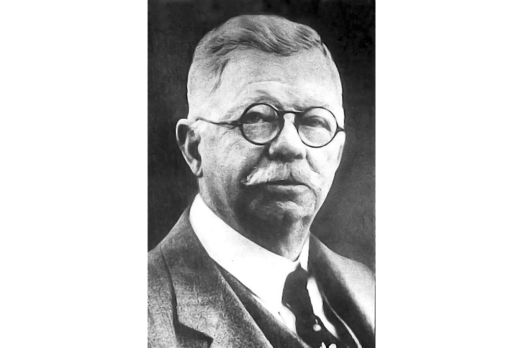 Wreckage of submarine found by divers in Long Island Sound - What's Up Newp