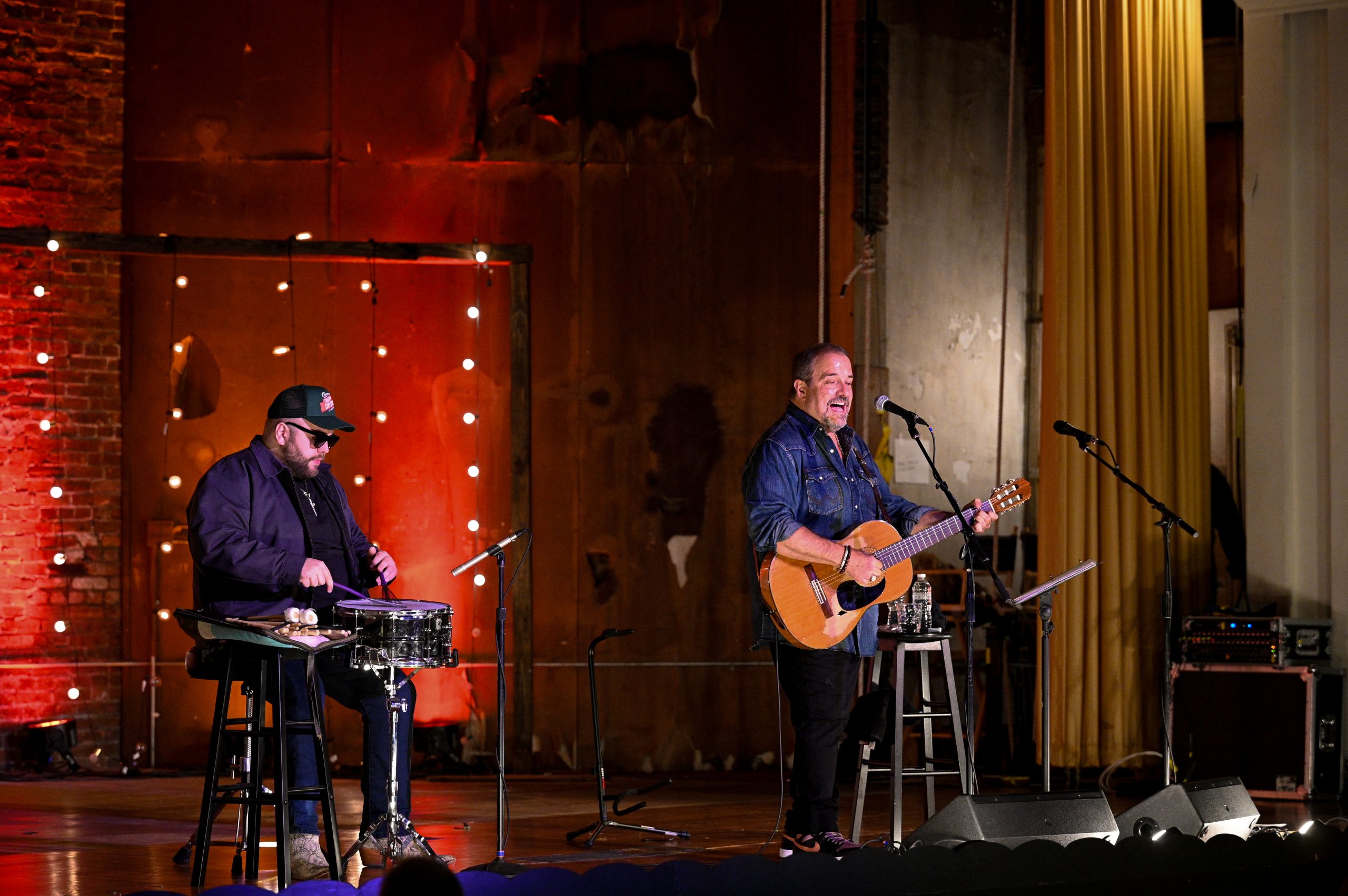 Raul Malo: His arresting voice captivates sold-out Jane Pickens Theater ...