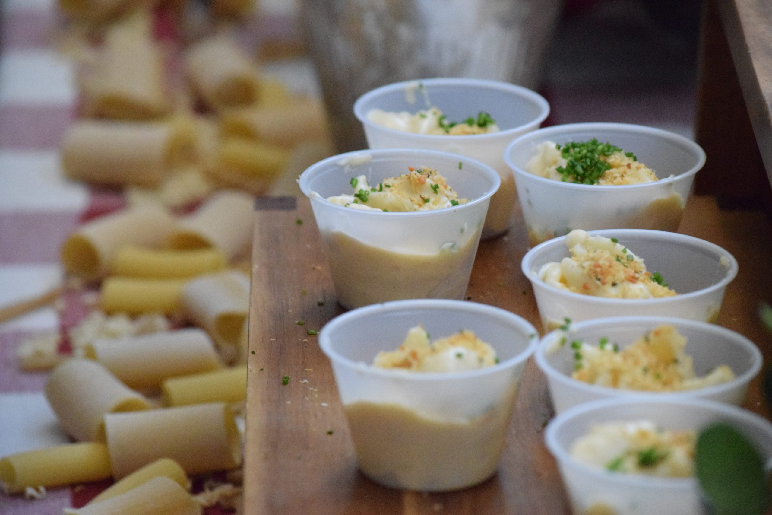 Say cheese! Mac-N-Cheese Smackdown winners announced - What's Up Newp