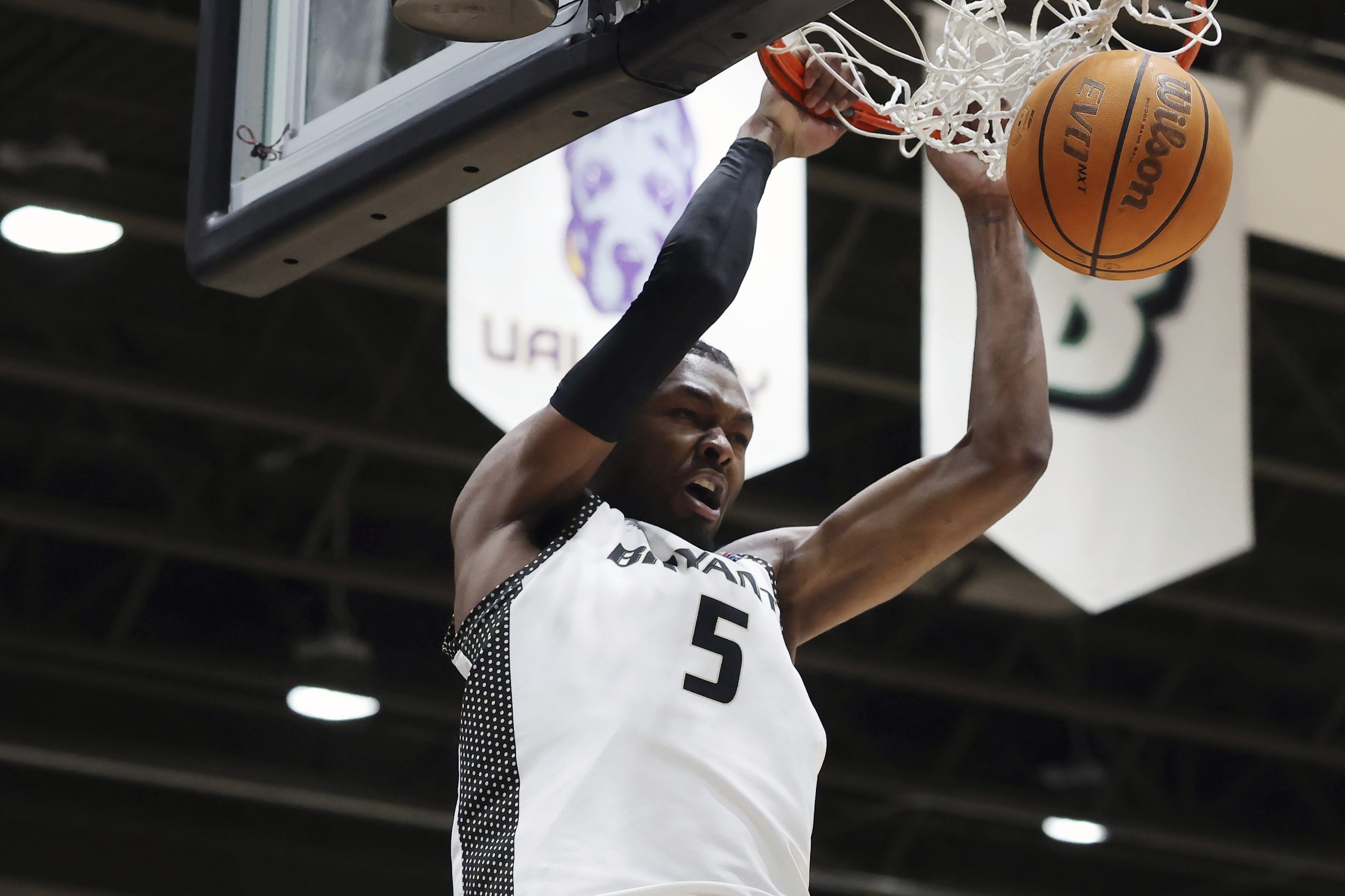 Evans, Timberlake power Bryant to 77-59 win over Maine for America East ...