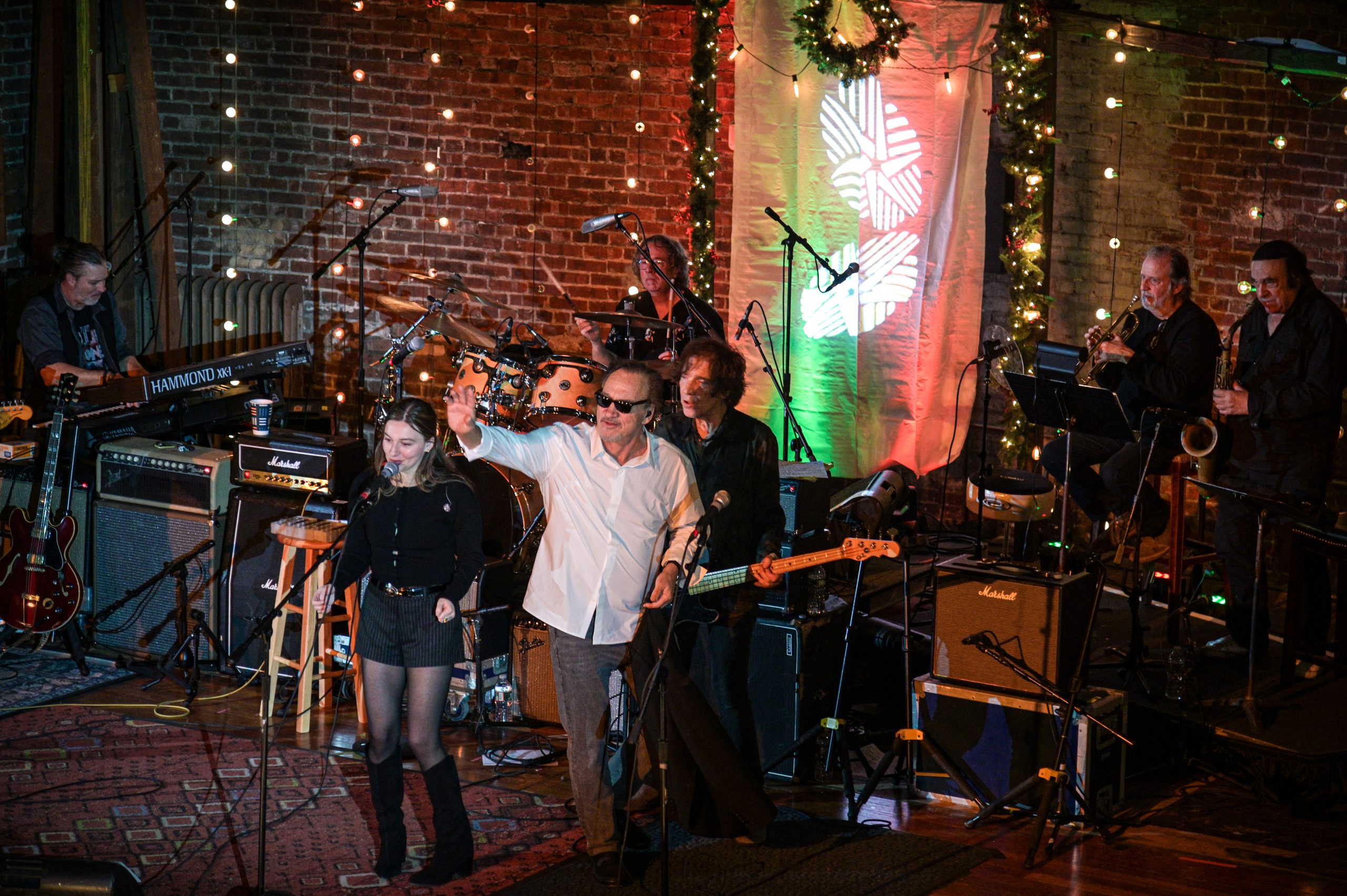 Jim Belushi @ JPT - 12-12-25 -98 - What's Up Newp